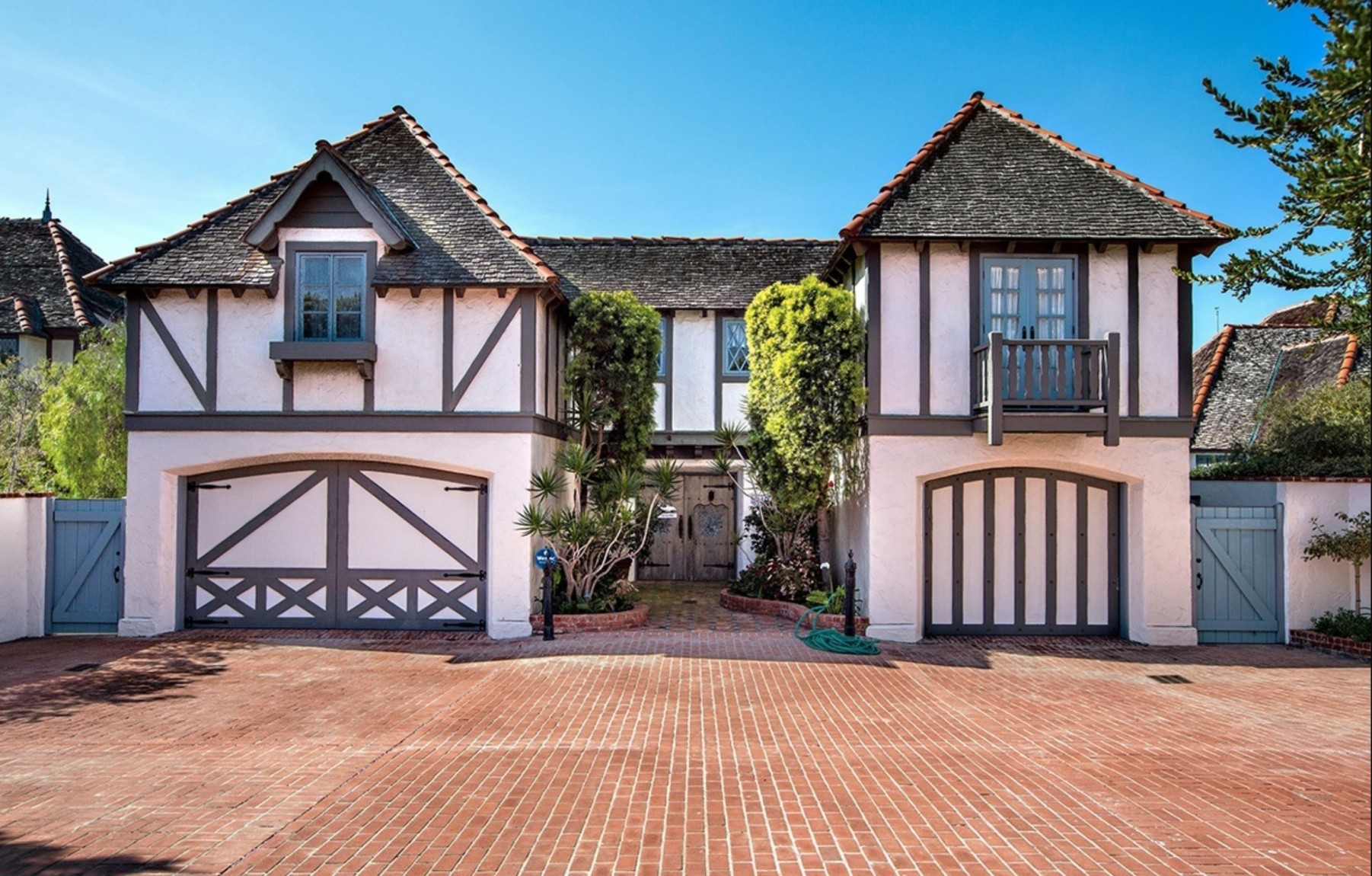 Kate Wells, Real Estate Agent - Compass